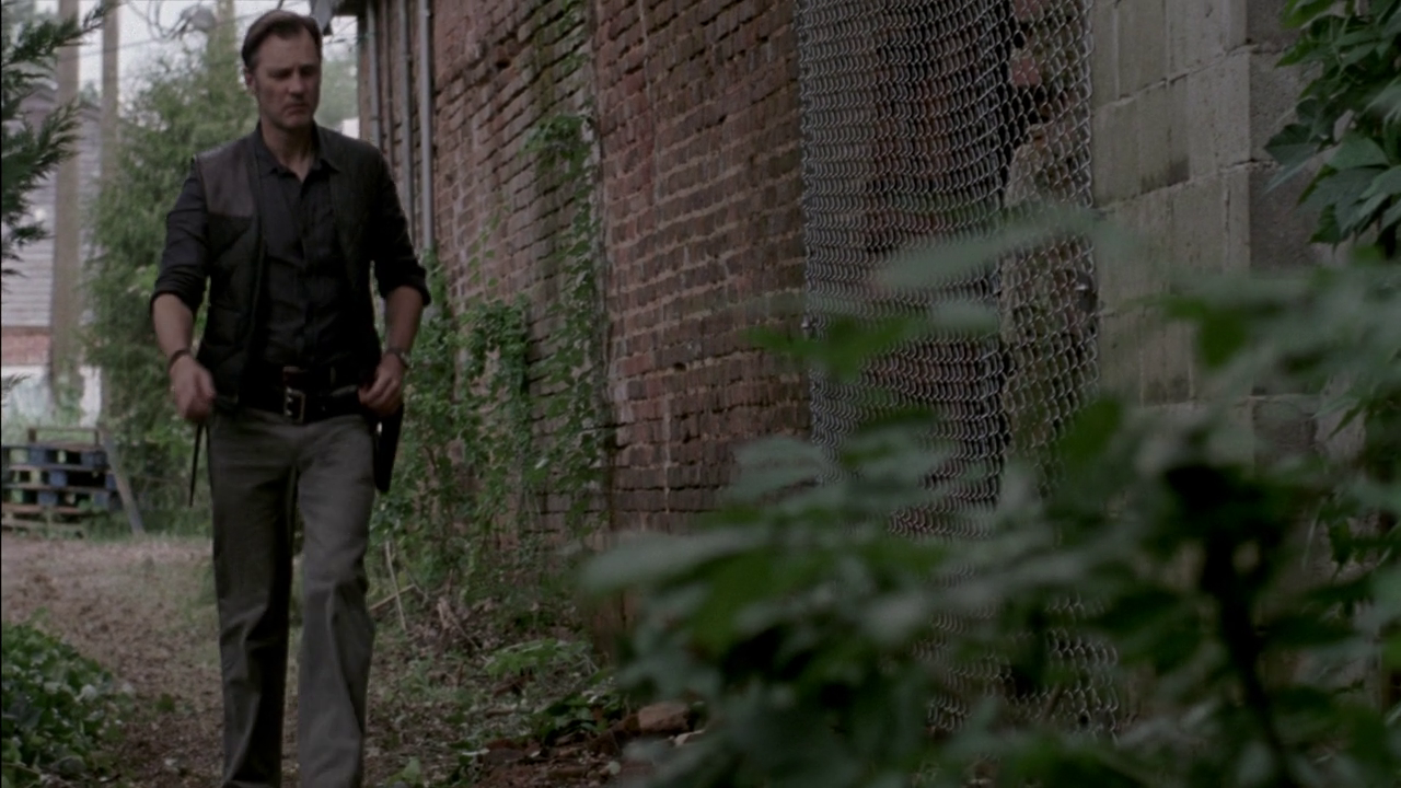 Milton's Laboratory / Glenn & Maggie Torture Chamber - The Walking Dead ...