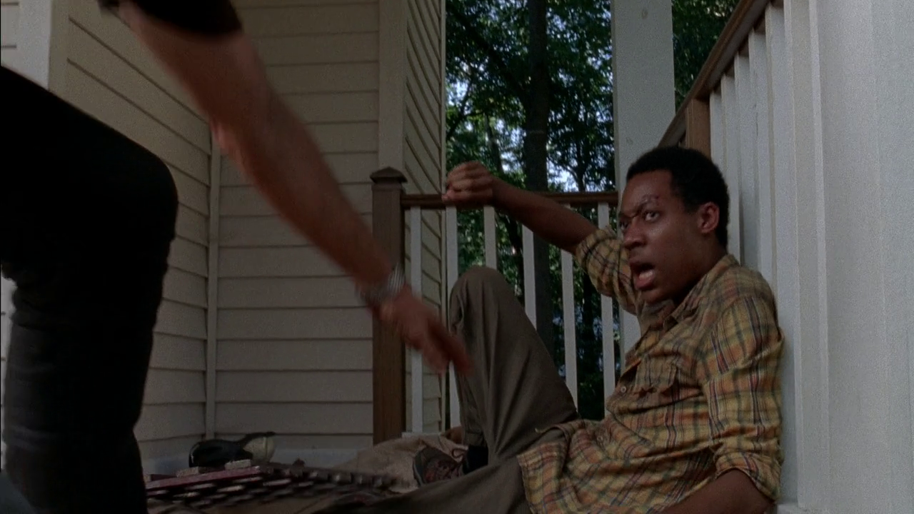 Noah Attacked By Walkers - The Walking Dead Locations
