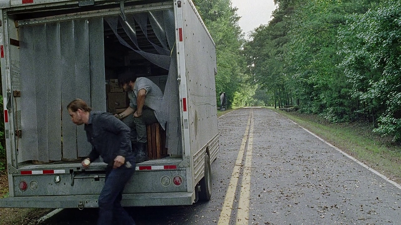 Savior's Wait For Walker Herd To Die Down - The Walking Dead Locations
